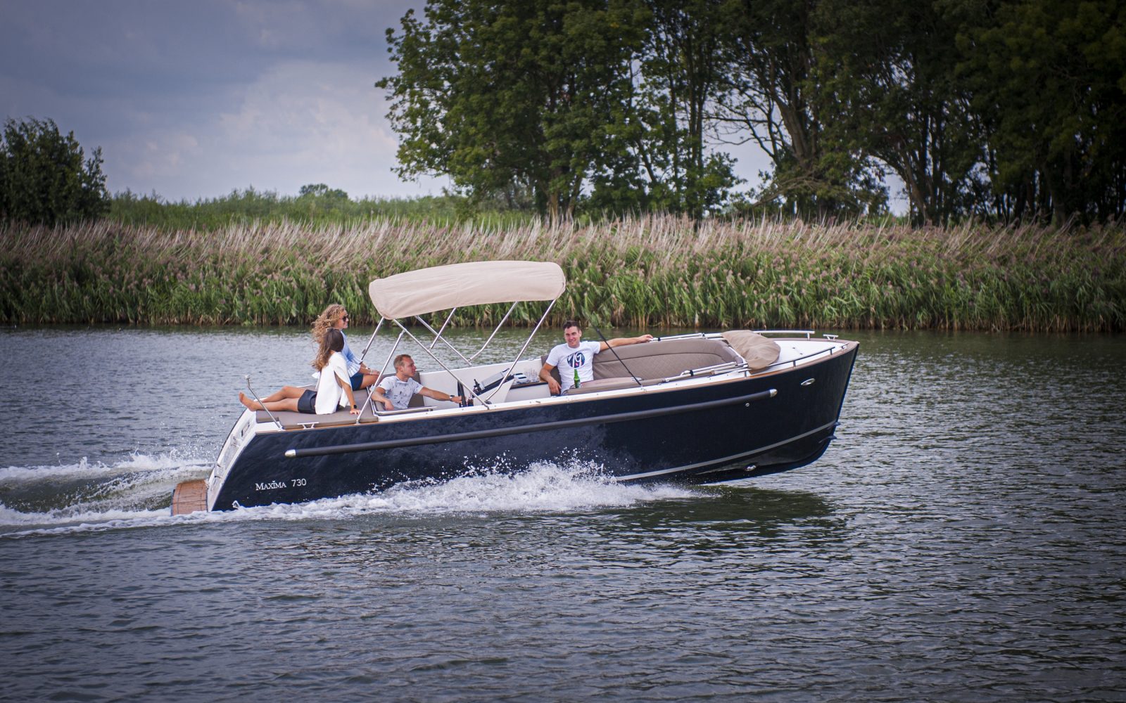 Mooiste accessoires voor je sloep - Van Dijk Watersport