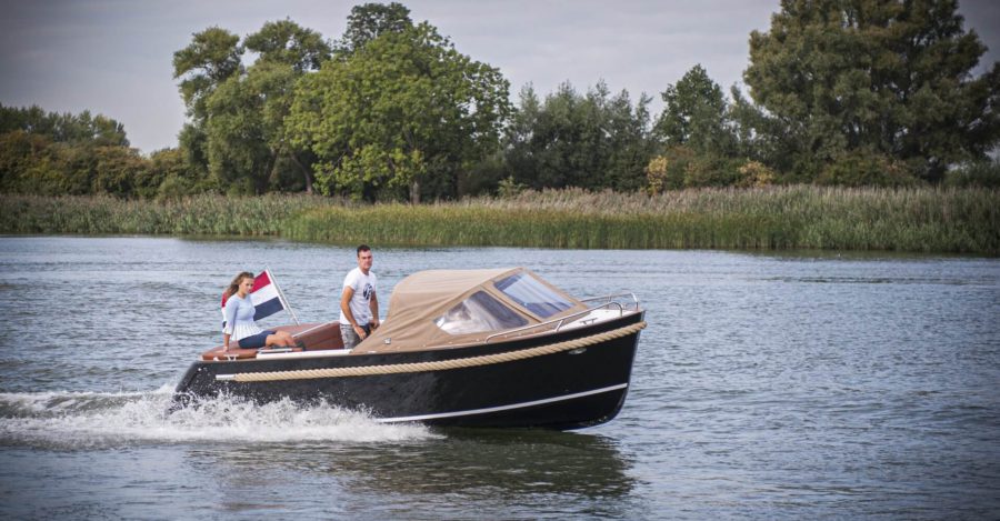 Maxima 620 Retro Tender Sloep bij Van Dijk Watersport