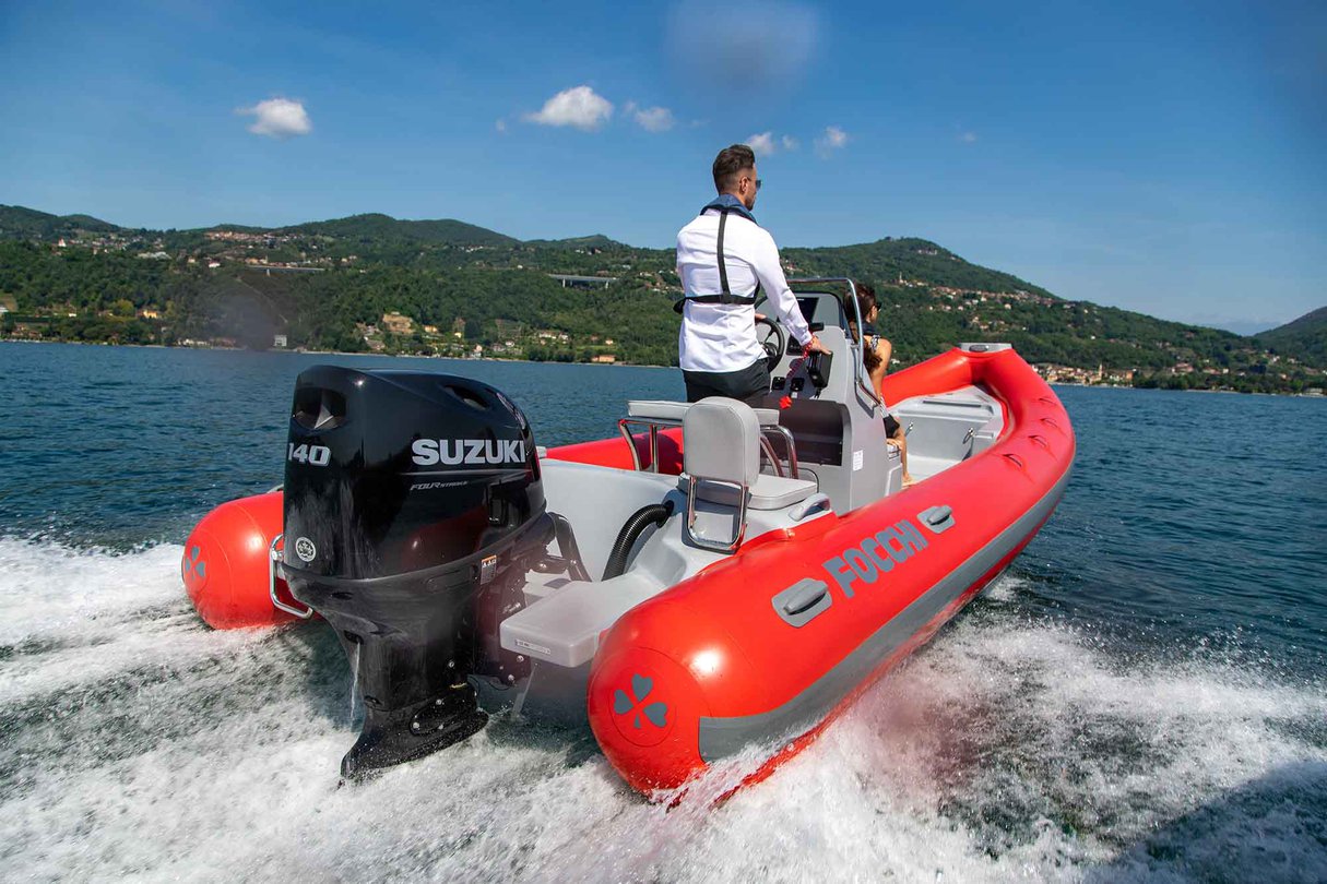 Suzuki 140 pk buitenboordmotor kopen?| Van Dijk Watersport