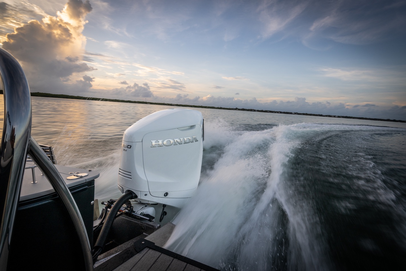 Honda 350 pk buitenboordmotor | Honda V8 | Van Dijk Watersport